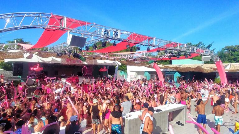 Best Party Resorts in Punta Cana – hand-picked party hotels, resort entertainment and wild ...