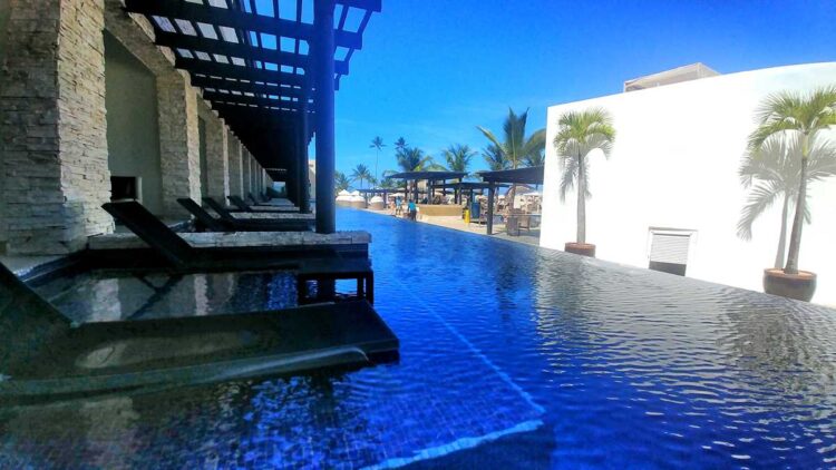 The 11 best Punta Cana swim up rooms – unique room categories, cool ...